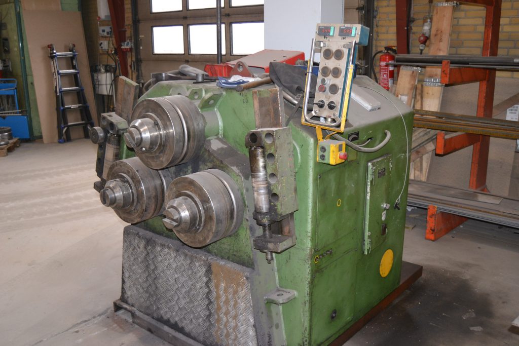 Dentool – Dentool køber og sælger nyere brugte værktøjsmaskiner i god ...