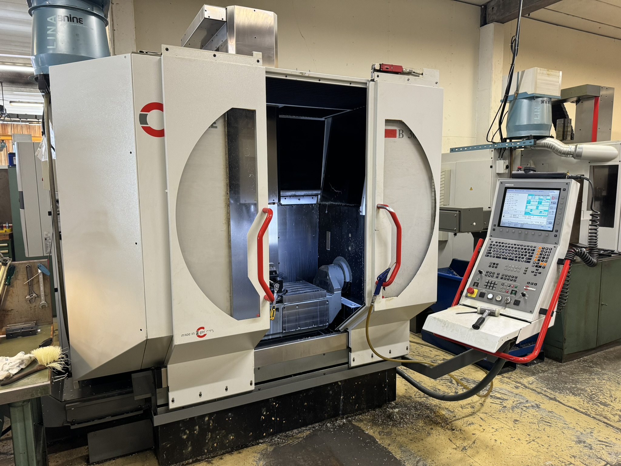 Hermle B 300 U 5 axet Bearbejdningscenter vertikalt Brugt Hermle 300 ...